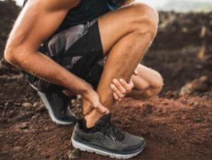 Gescheurde achillespees: symptomen, behandeling en herstel